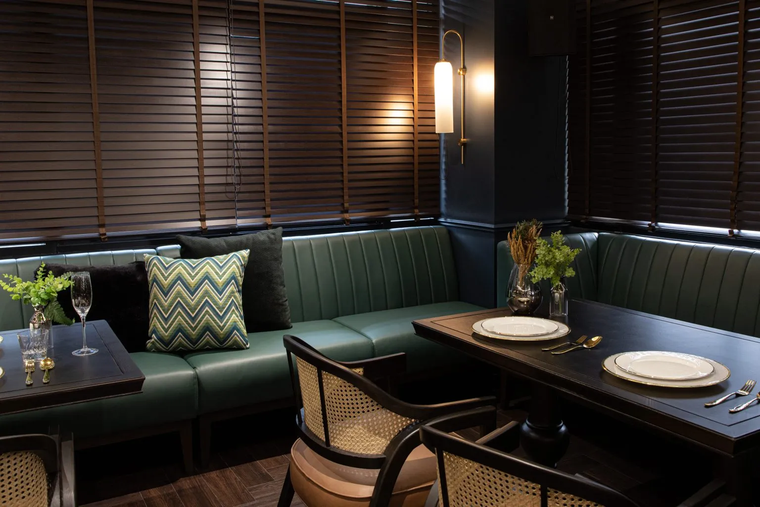 Private Corporate Meeting Lounge - Muller Design Solution